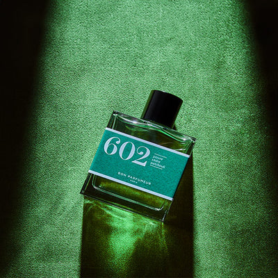 Comment choisir un parfum par note de tête, de cœur et de fond? | Bon ...